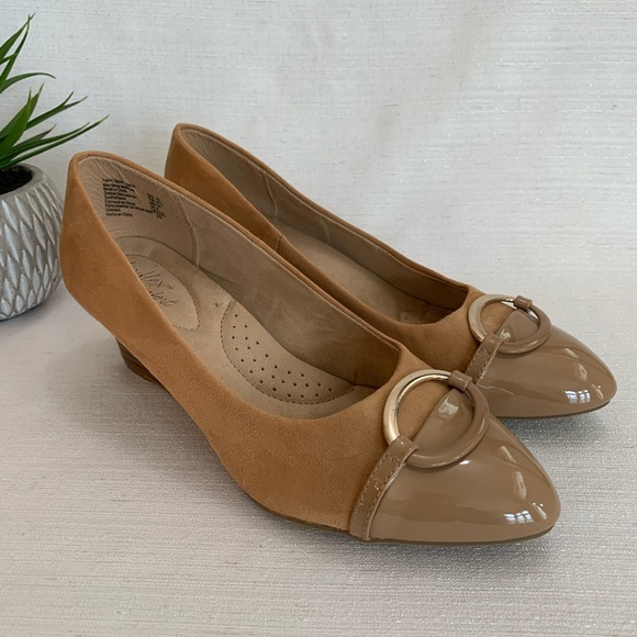 dexflex comfort | Shoes | Nwot Dexflex Comfort Klara Tan Microsuede ...
